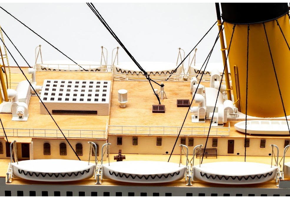 H.M.S. TITANIC R/C 1/144 - Billing Boats - ref: BB510 - PB Modélisme